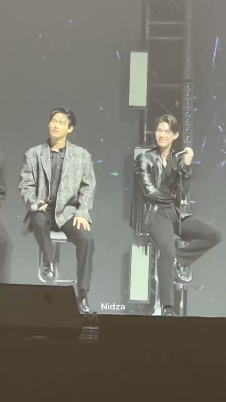 B&W STATION🎉 on Twitter: "ฉันรักเธอ #ShootingStarInKL #winmetawin #bbrightvc #ไบร์ทวิน https://t ...