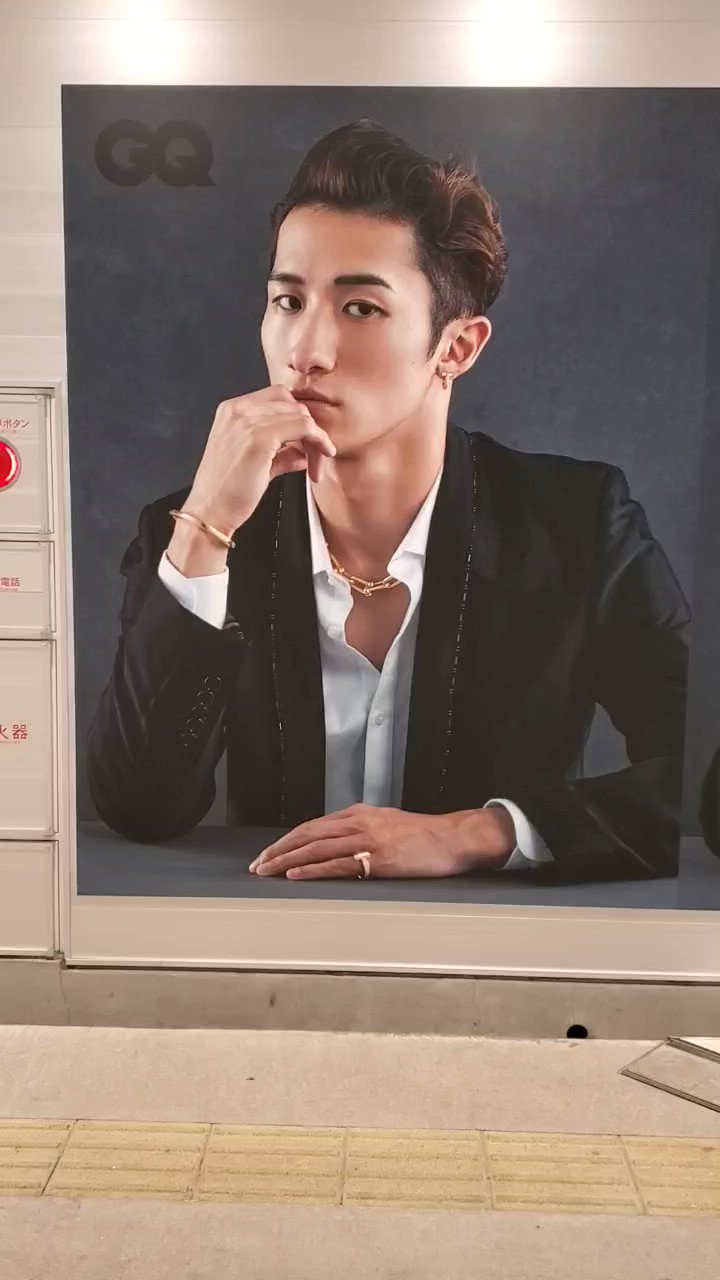 ⛄さゆ on Twitter: "Snow Man&Tiffany 渋谷駅 まだ人がいません～ #Tiffany #ティファニー #SnowMan https://t.co ...