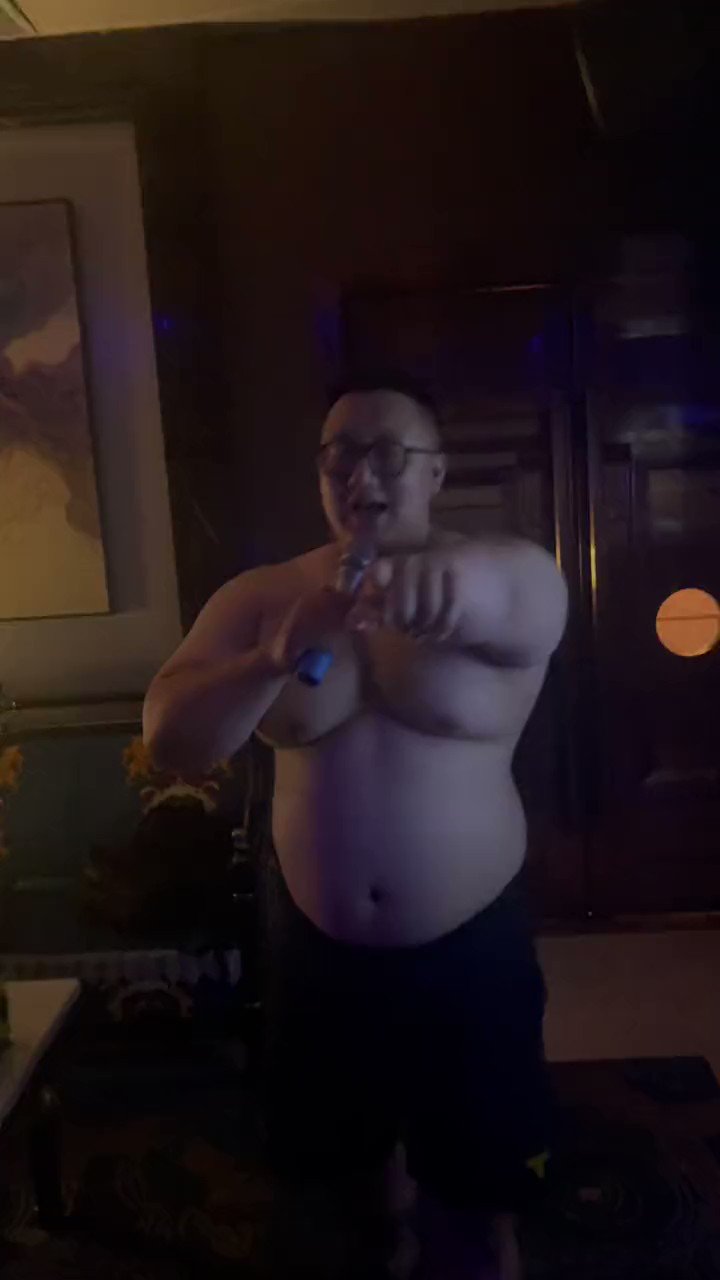 beefymuscle.com on Twitter: "Muscle bear karaoke! https://t.co/Oojza3eSHZ #beefy #massive # ...