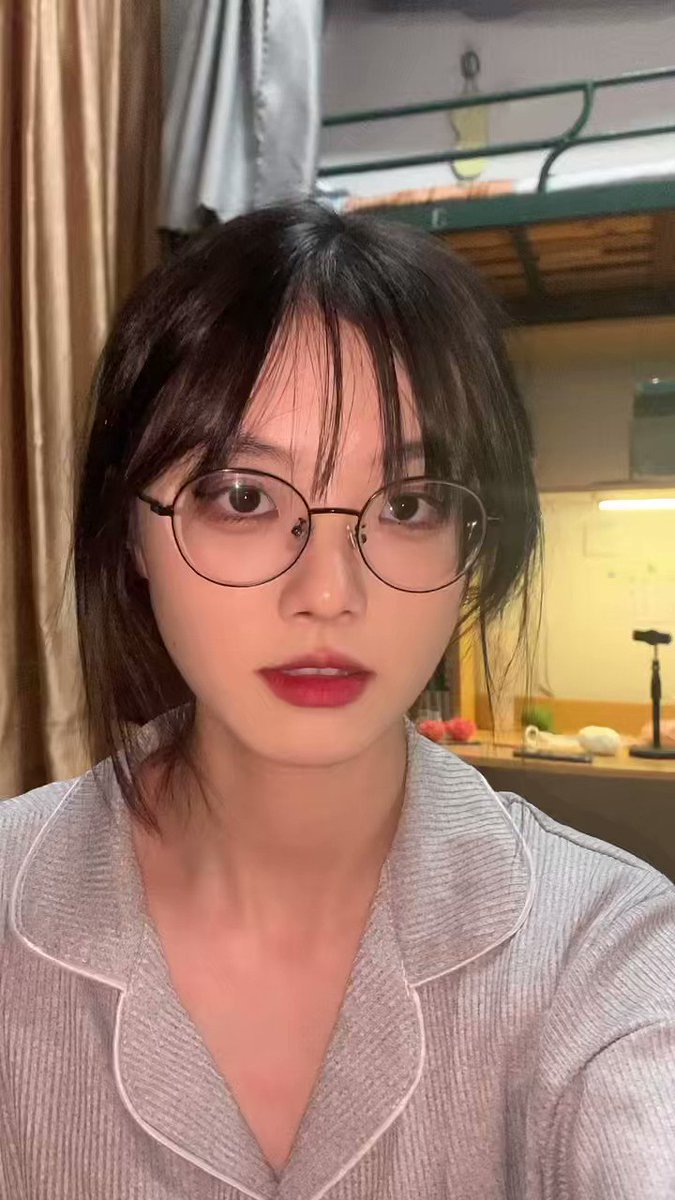 阿黑颜 啊嘿颜 アヘ顔 あへがお 아헤가오 崩坏脸 高潮脸 Ahegao 翻白眼舌头 #口腔 舌头 扁桃体 喉咙 深喉 口腔视频 口水 美女自拍 漂亮 反差