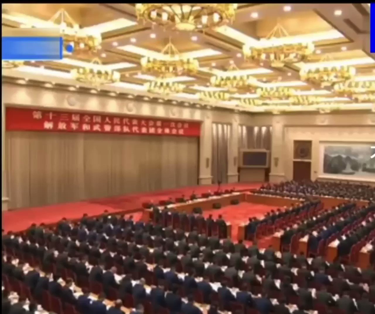 全民反共滅共聯盟 ️ ️ ️ On Twitter 習二逼向黨衛軍訓話，台下一片馬屁精在裝模作樣地記錄。發炎軍官更是高調舔菊。