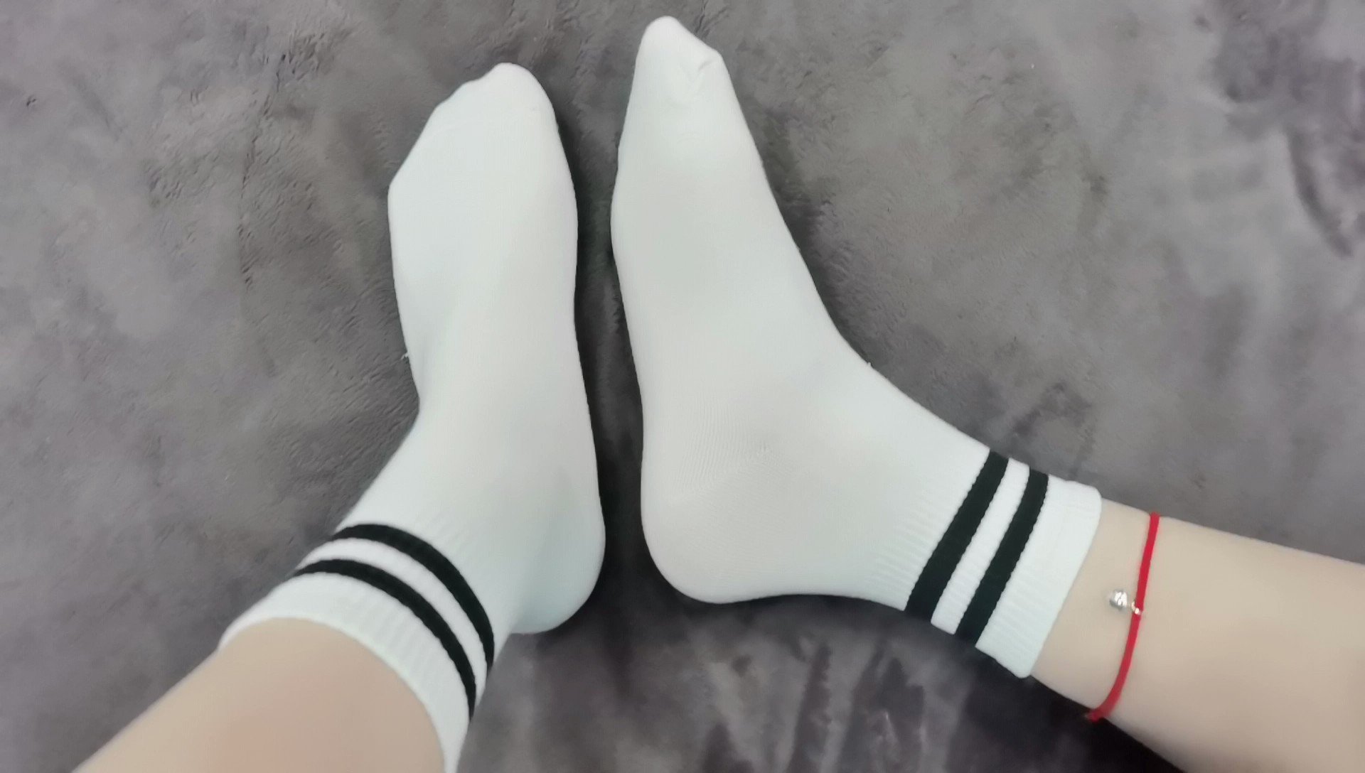 叶云魈 On Twitter 啊，随缘更新，在学校摆烂ing发点在家的老视频随意看看吧，两百粉更新一个tk自己的视频哦，请多多关注
