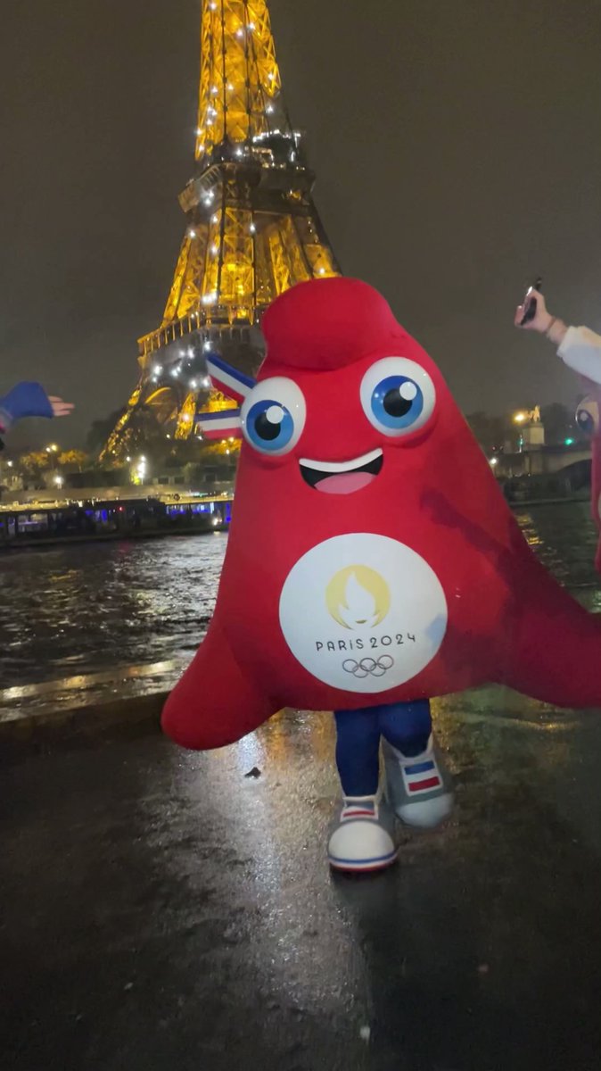 It's a party in Paris 🎉 The 2024 Olympic and Paralympic mascots have ...
