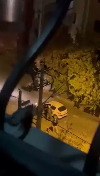 مانيتورينگ حقوق بشر ایران On Twitter یک ویدئوی وحشتناک از ضرب و شتم یک شهروند بی دفاع و تنها