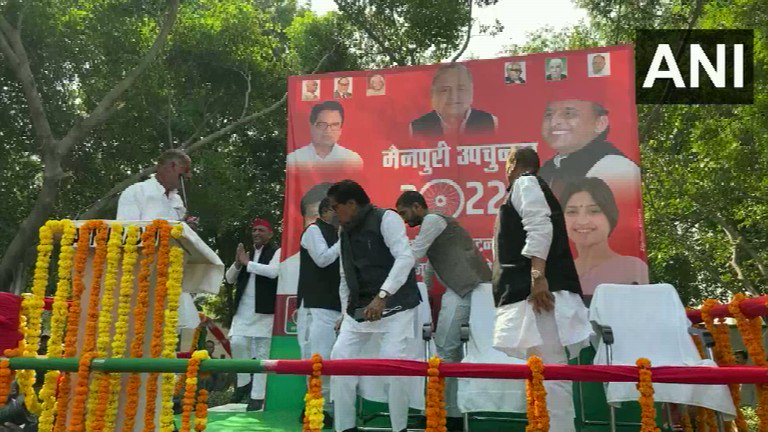 ANI UP/Uttarakhand on Twitter: "#WATCH | Samajwadi Party chief Akhilesh Yadav meets PSP chief ...