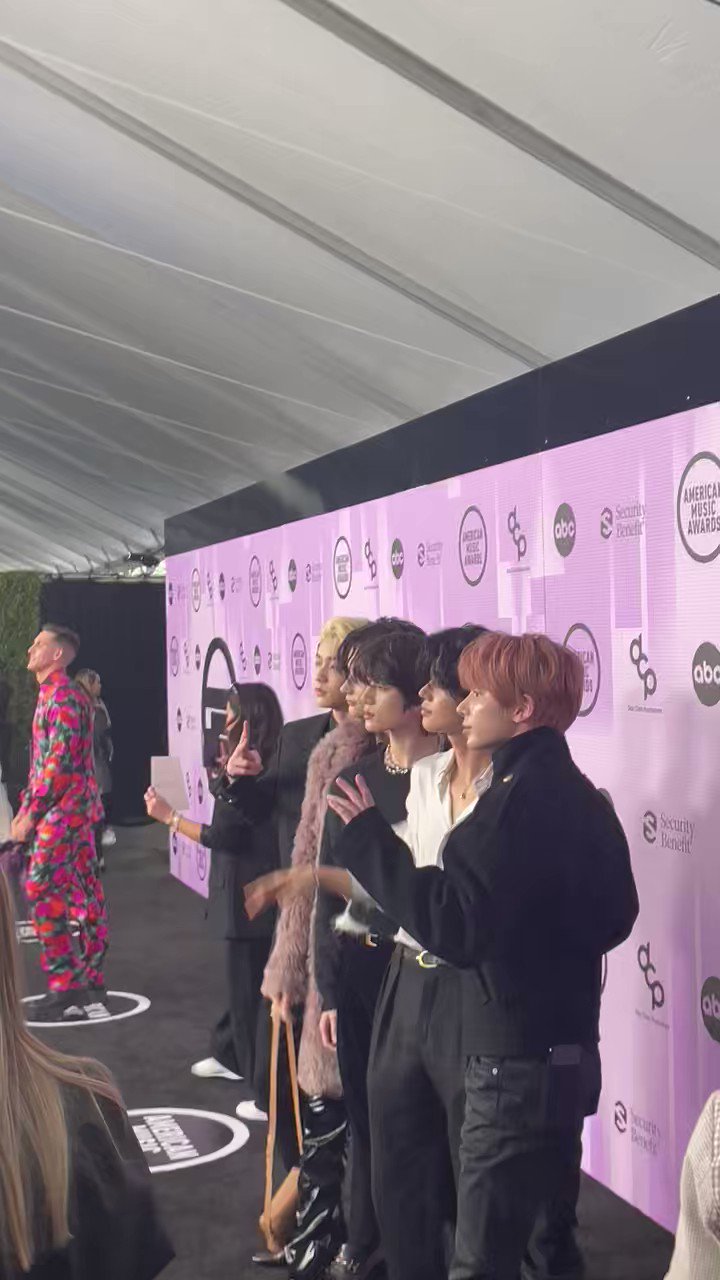 Maryam ♡ #TXTatAMAs on Twitter: "TXT AT #AMAs : thread https://t.co/PEWPCmOwA6" / Twitter