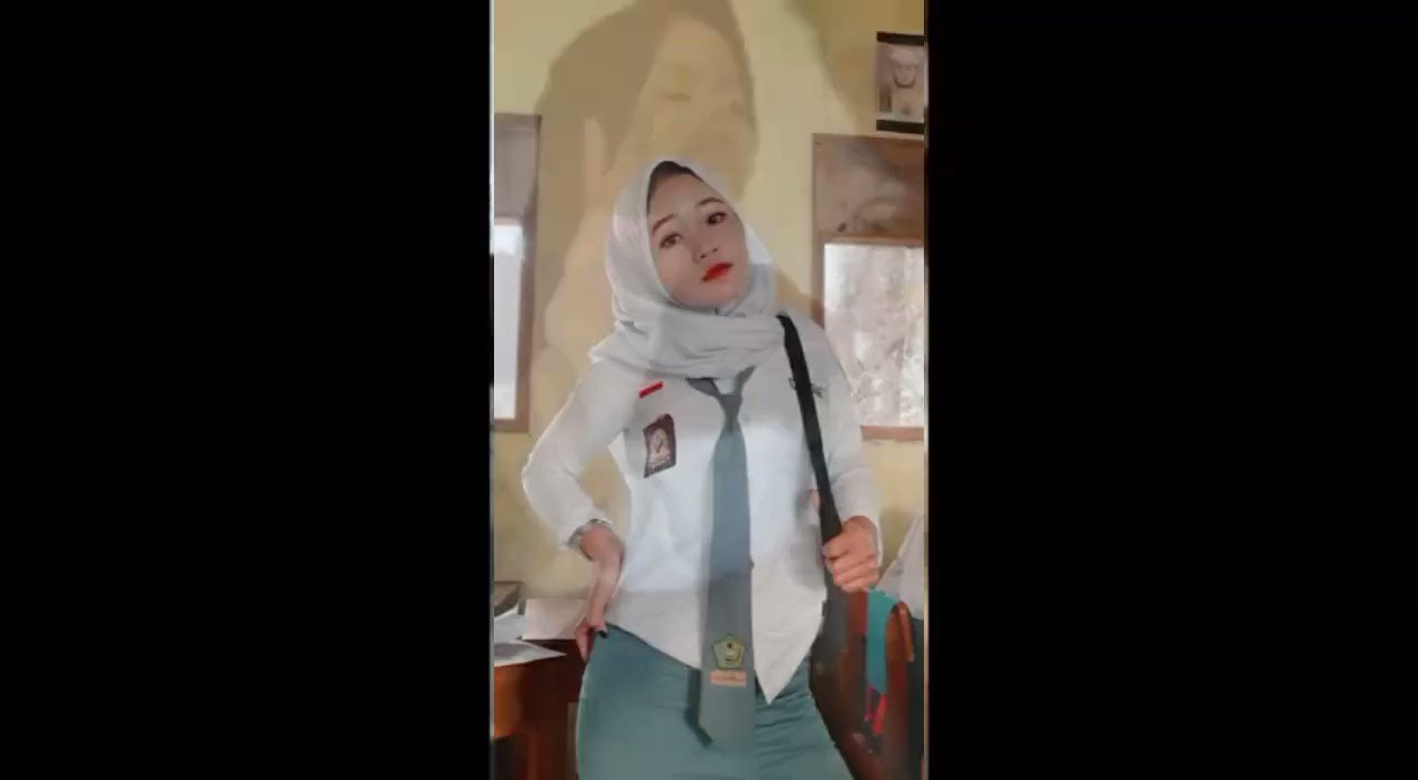 HOT VIRAL (@VIRALTERBARU26) / Twitter