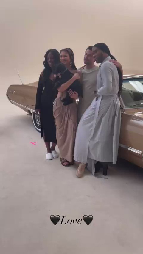 Zendaya Updates On Twitter Sheika Daley Shares A Behind The Scenes