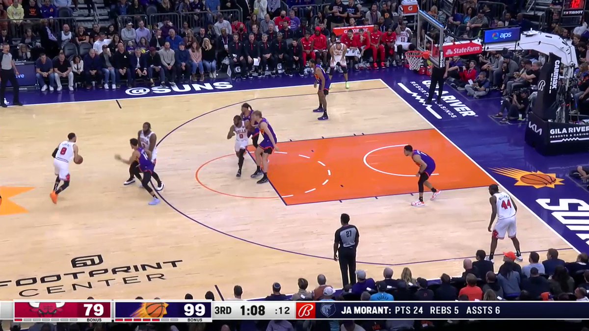 NBA on Twitter: "🔥 Devin Booker’s dunk for 51!"