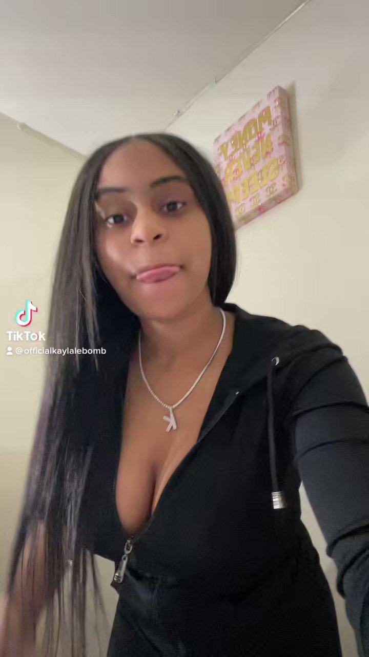 kaylalebomb on Twitter: "Cute + goofy = me https://t.co/yw2l4qi4Rq" / Twitter