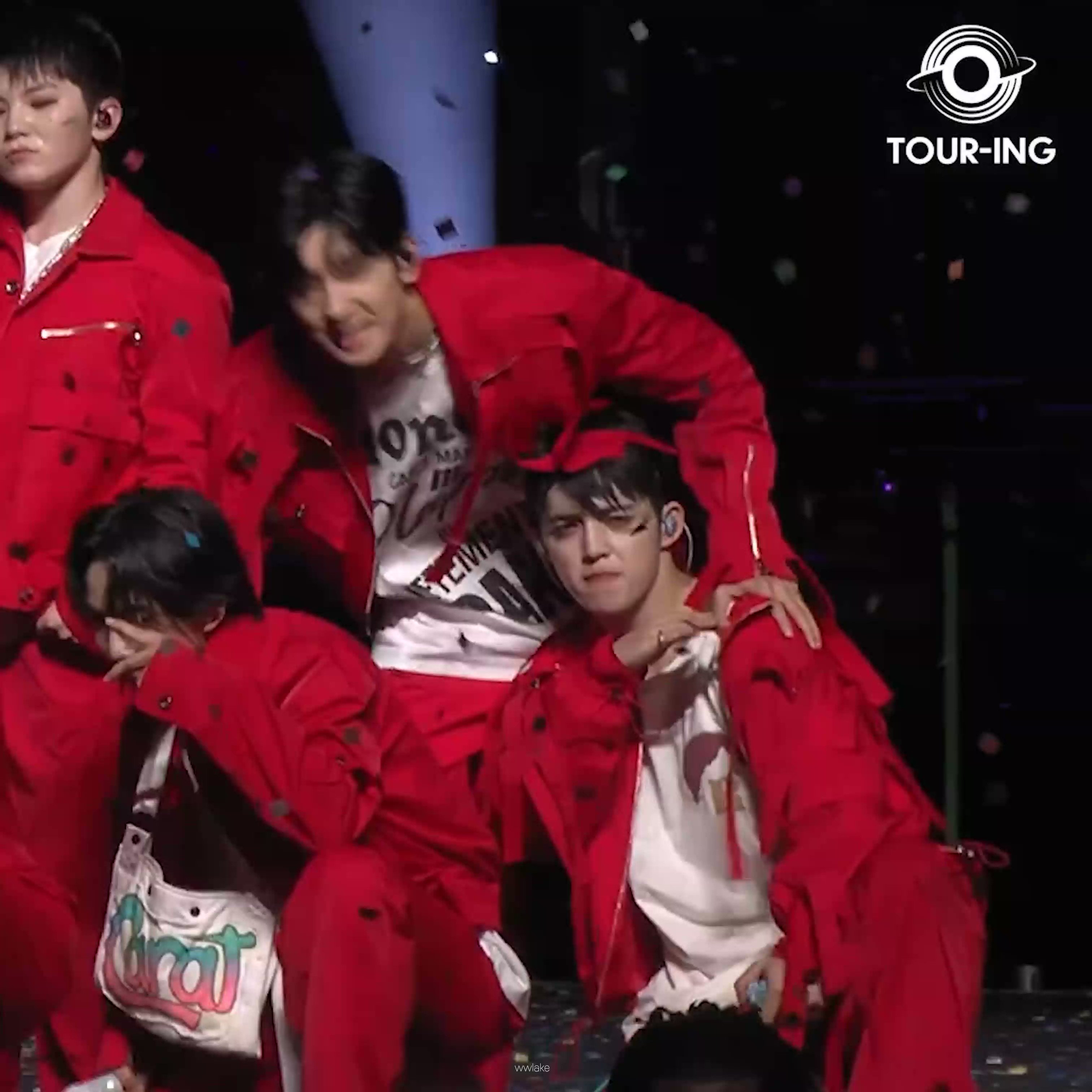 A (@BackItUpSTAY) / Twitter