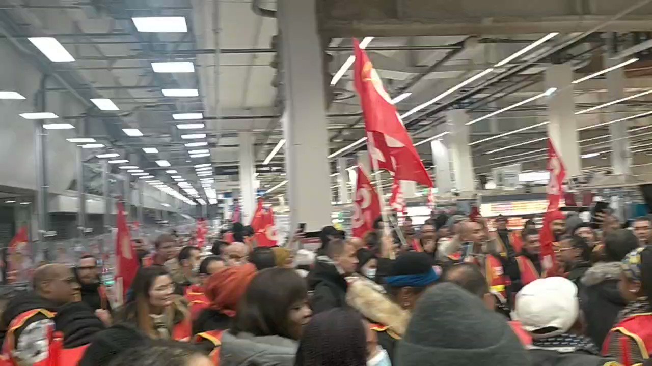 Collectif Cgt Monoprix Idf on Twitter: "Occupation de carrefour Bercy 2 ( 24h) jusqu'à demain ...