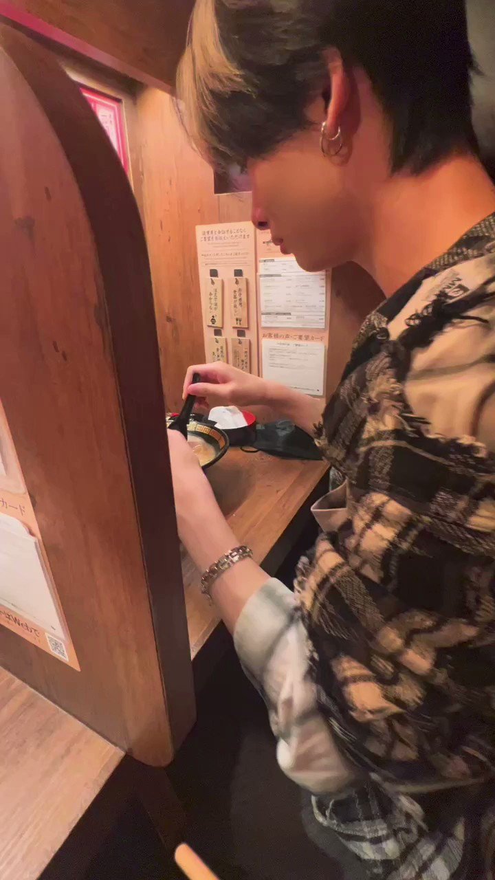 Enhypen On Twitter Enhypen Jake Niki 우리 귀여운 막내 생일축하해 🔥 라멘또 먹고