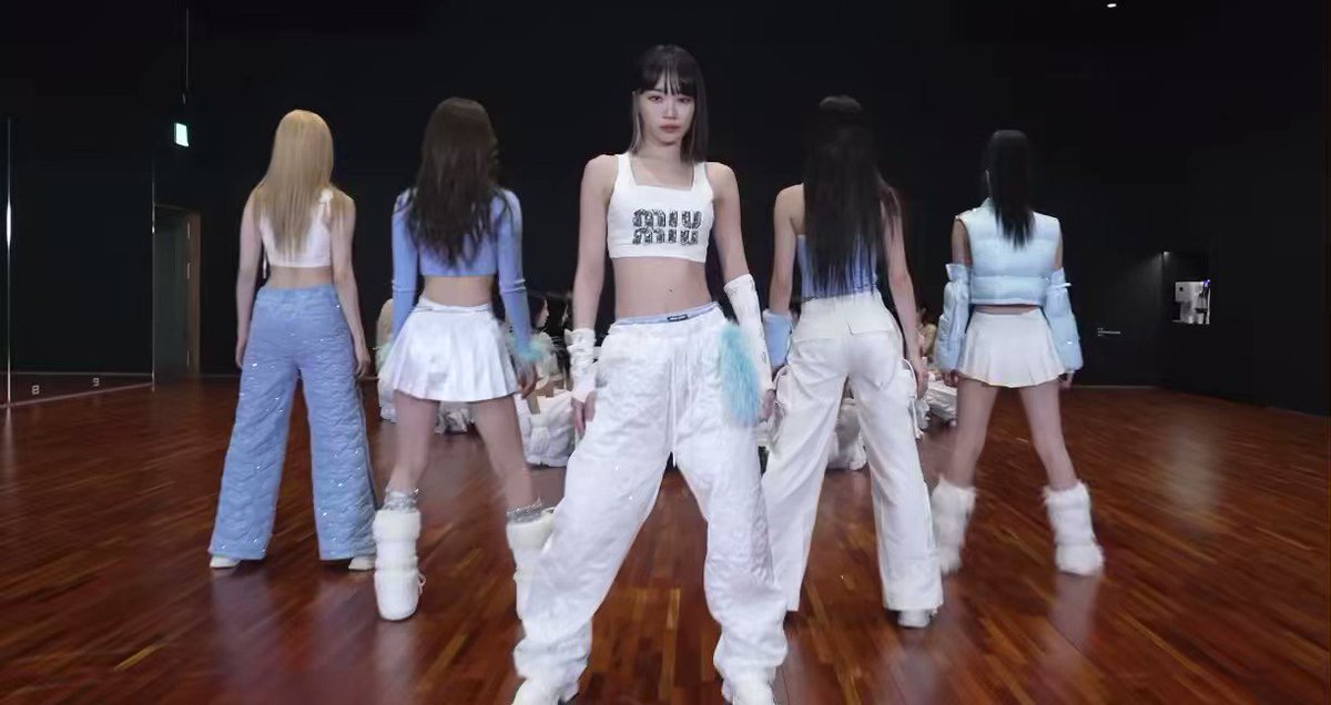 Taepunzel⁷ On Twitter That Doesnt Work On Lsrfm Because Eunchae Kazuha And Yunjin All Have