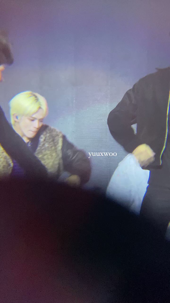 정우 아프지 마세요 on Twitter: "Park Jeongwoo JIKJIN straight to my heart #SHI2022 #TREASUREINJAKARTA # ...