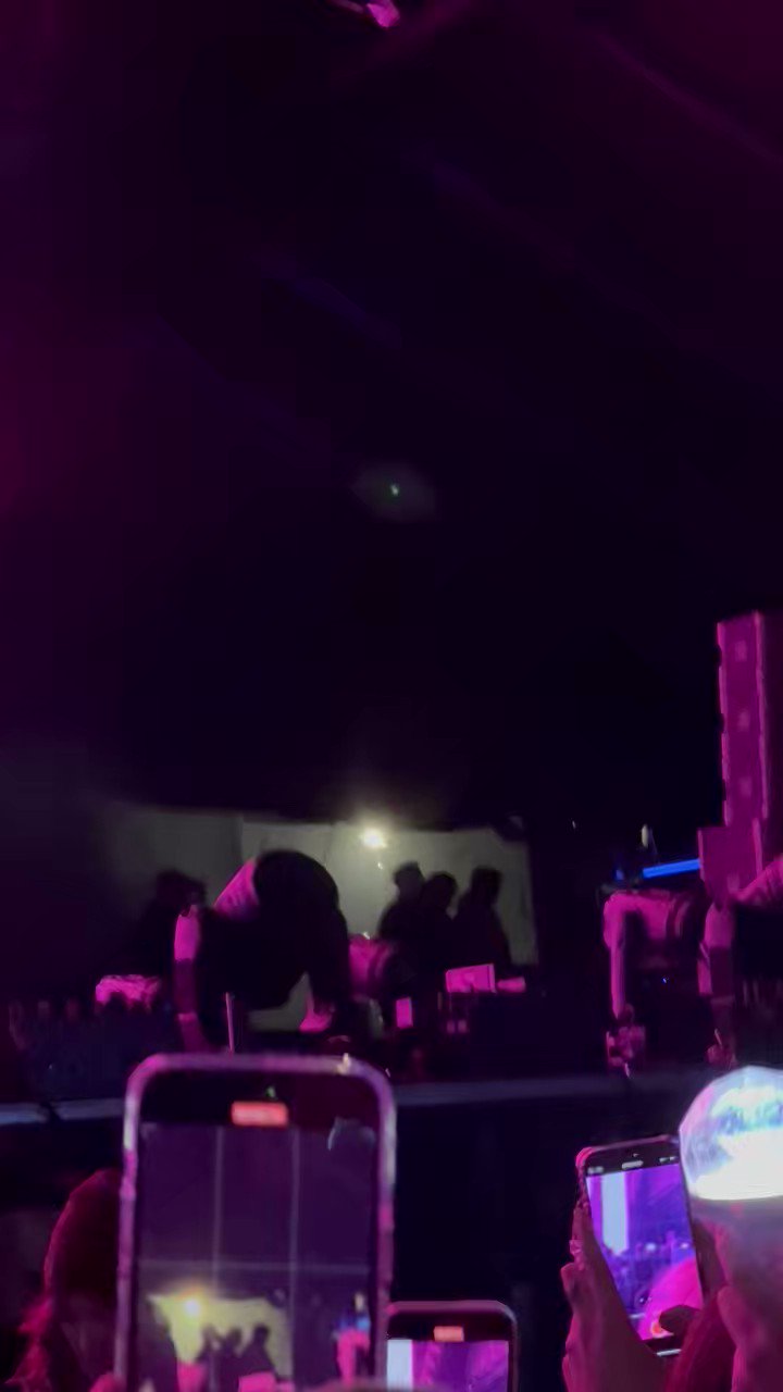 mila ! la3c on Twitter: "THEYRE HEREEEE https://t.co/FxppmwAegS" / Twitter