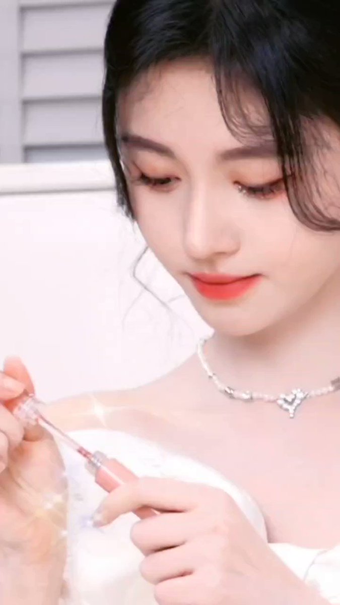 镜面 On Twitter 啊啊啊啊啊,她好蛊啊🥵🥵🥵怎么会有这样又娇又嫩又可爱又邪魅还这么色的小东西啊🥵那个粉嫩嫩的小嘴巴,又滑又软还湿湿的热热的舌头🥵射的她满嘴精液都会捧着脸张着嘴,一