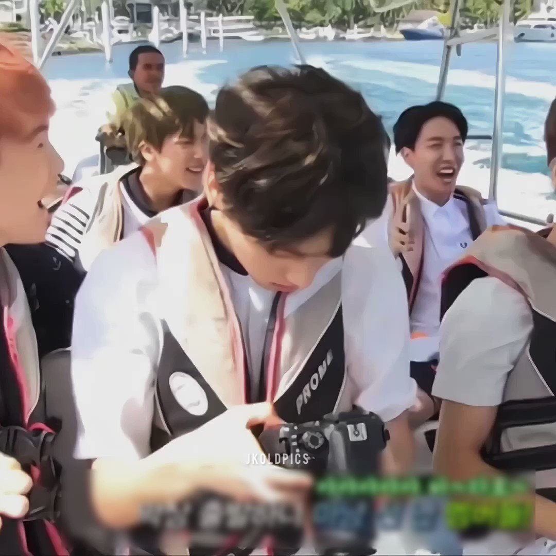 jungoo's old pics on Twitter: "happy jungkook is the best jungkook https://t.co/6Lu7D3S7QE ...