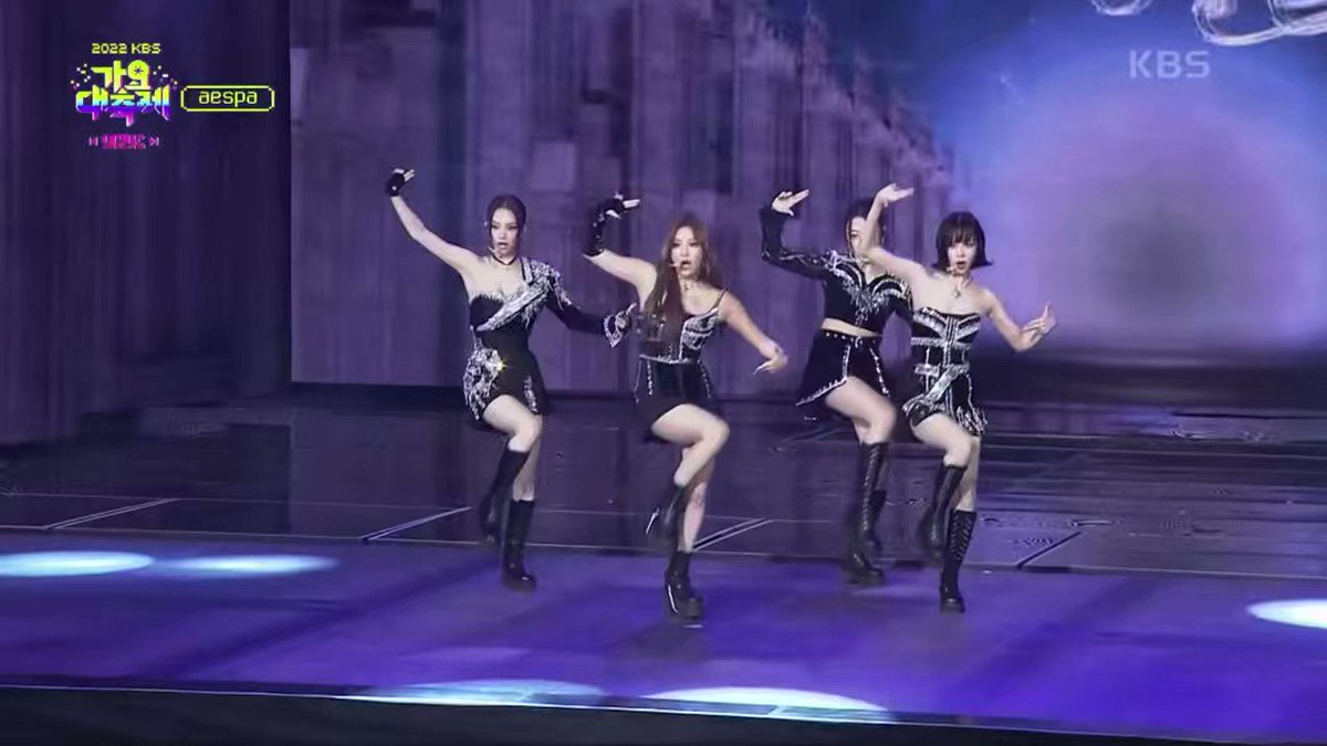 aespa stages on Twitter: "211216 - #aespa #에스파 Girls at KBS Gayo Daechukje 2022 (2/2)"