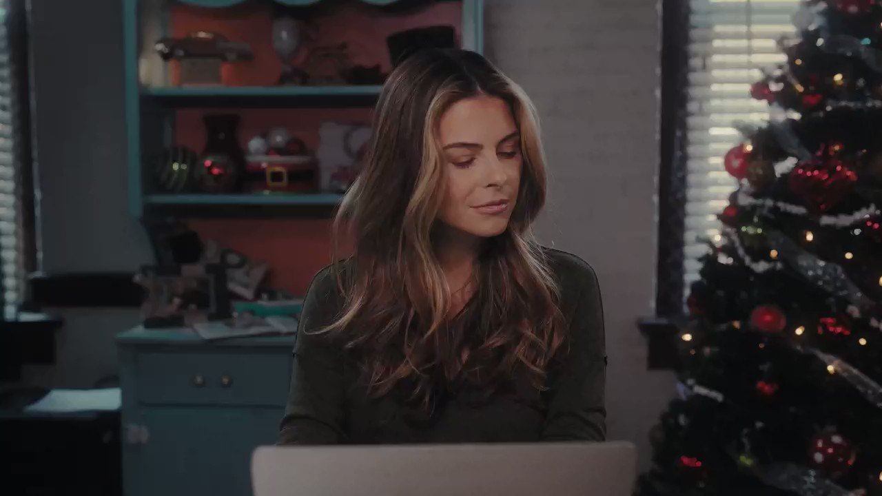 Maria Menounos On Twitter Tonight The Holiday Dating Guide” Premieres Tonight On Lifetime