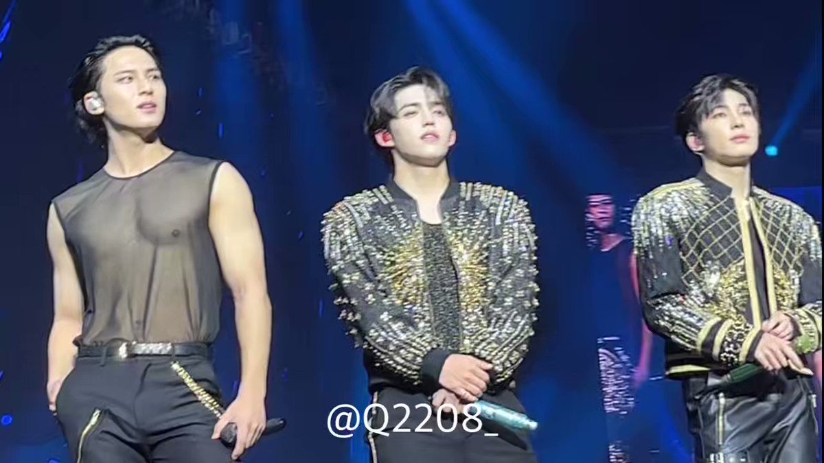 𝑲𝒍𝒂𝒑𝒑𝒆𝒓𝒕𝒂𝒂𝒓𝒕 on Twitter: "RT @sounds_of_cheol: theyre so insane for this and its just them ...