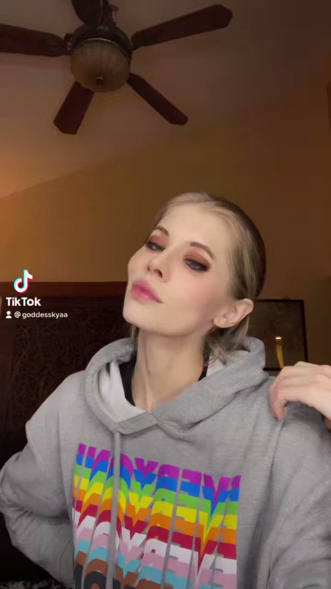 Kyaa Chimera on Twitter: "Just like magic"