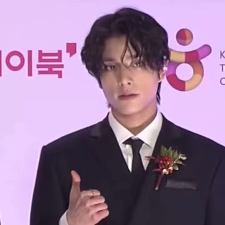 em’s corner (@ems_hypen) / Twitter