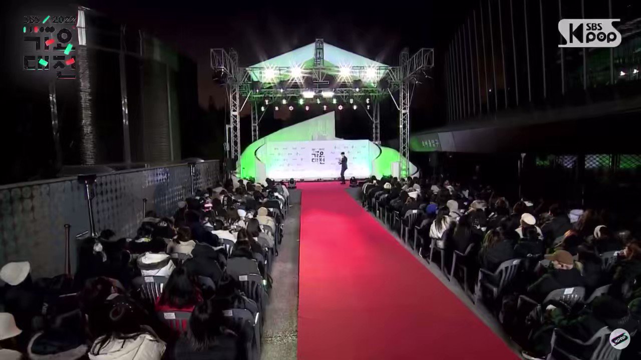 em’s corner (@ems_hypen) / Twitter