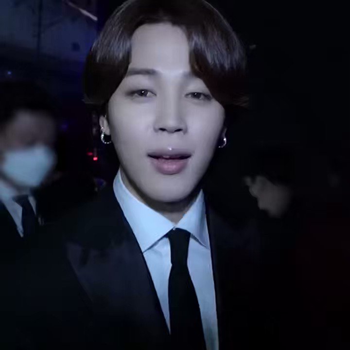 GLISTEN on Twitter: "#지민 #JIMIN @BTS_twt https://t.co/uUSr0DmBcq" / Twitter