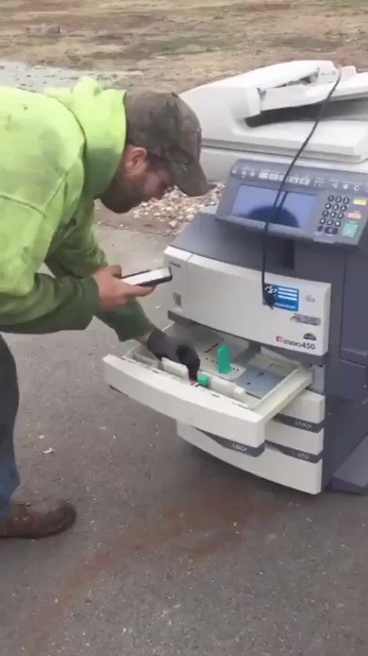 nixCraft 🐧 on Twitter: "The revenge of sysadmin 🤣👇🏼 https://t.co/z0b6UsRvFJ" / Twitter