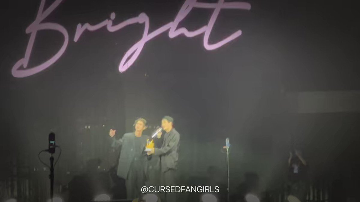 CursedFangirls★彡 on Twitter: "Happy Birthday to Bright~🎶 #25thBrightDay #bbrightvc # ...