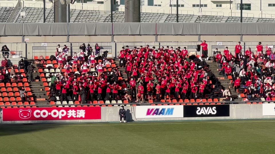 悠♦️ On Twitter 香川西高校 真ん中最前のお兄さんから目が離せない😂 美脚を披露して応援していく新しいスタイル🤣🤣🤣 美脚兄貴 