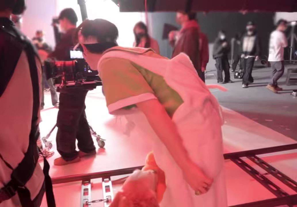 َ on Twitter: "crying shaking throwing up 😭🥹 https://t.co/LC80HC6krf" / Twitter