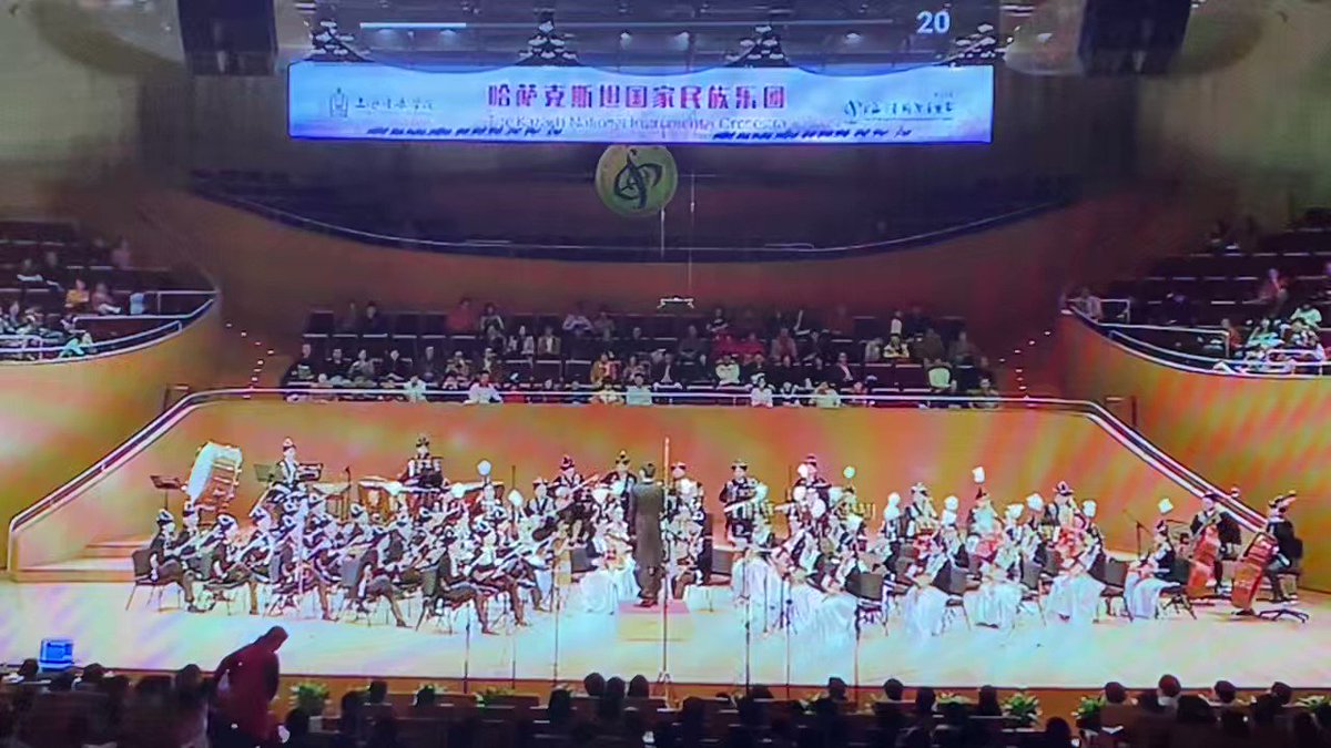 Temuujin Batmunkh On Twitter Монголд Шарав шиг Жанцанноров шиг ийм том хэмжээний бүтээл тавих