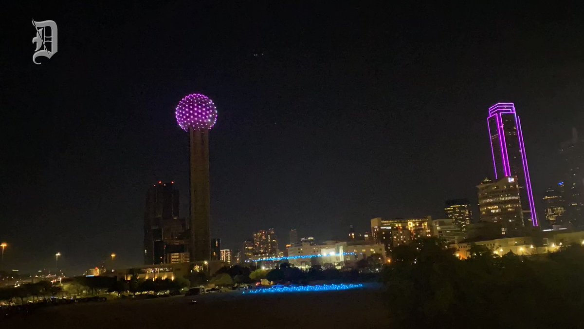 E. on Twitter: "RT @TomFoxPhoto: To enter in 2023, fireworks explode off of Reunion Tower as ...