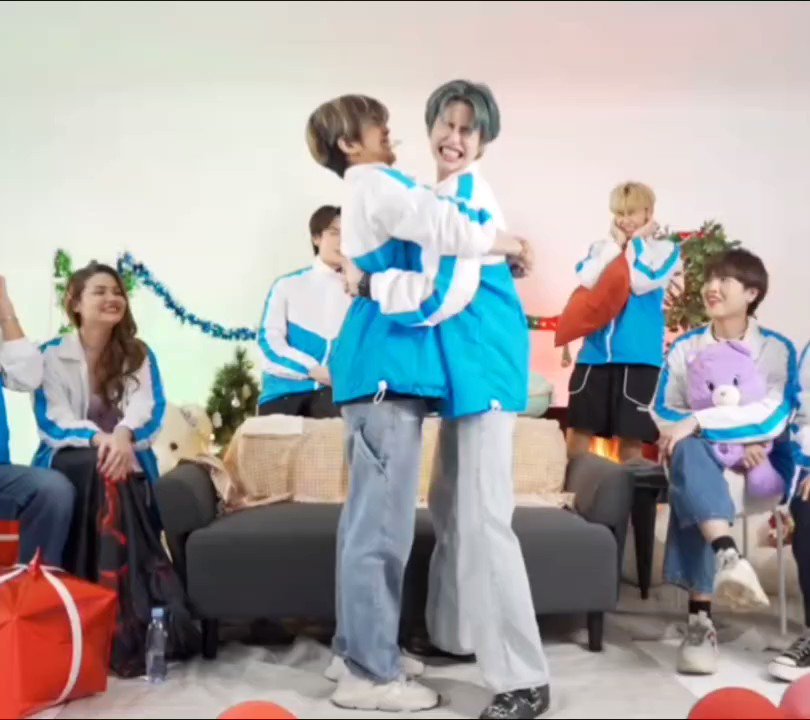 BOUN NOPPANUT 🪢 FANCLUB MÉXICO on Twitter: "🤣🤣🤣🤣🤣 I can't with this 🤣🤣🤣 #BetweenUsTheSeries # ...