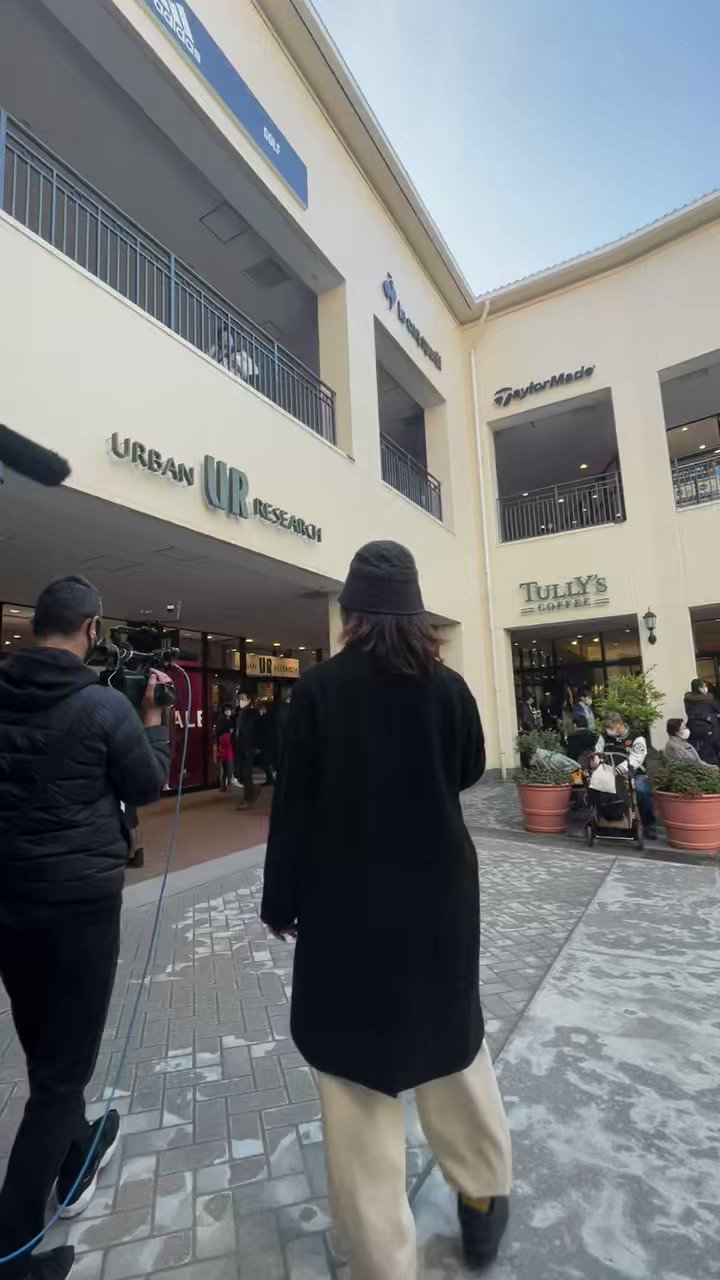 塩地美澄 Misuminn On Twitter Goproという小さなカメラを携えて取材をさせてもらいましたが安さに驚くばかりで手元が