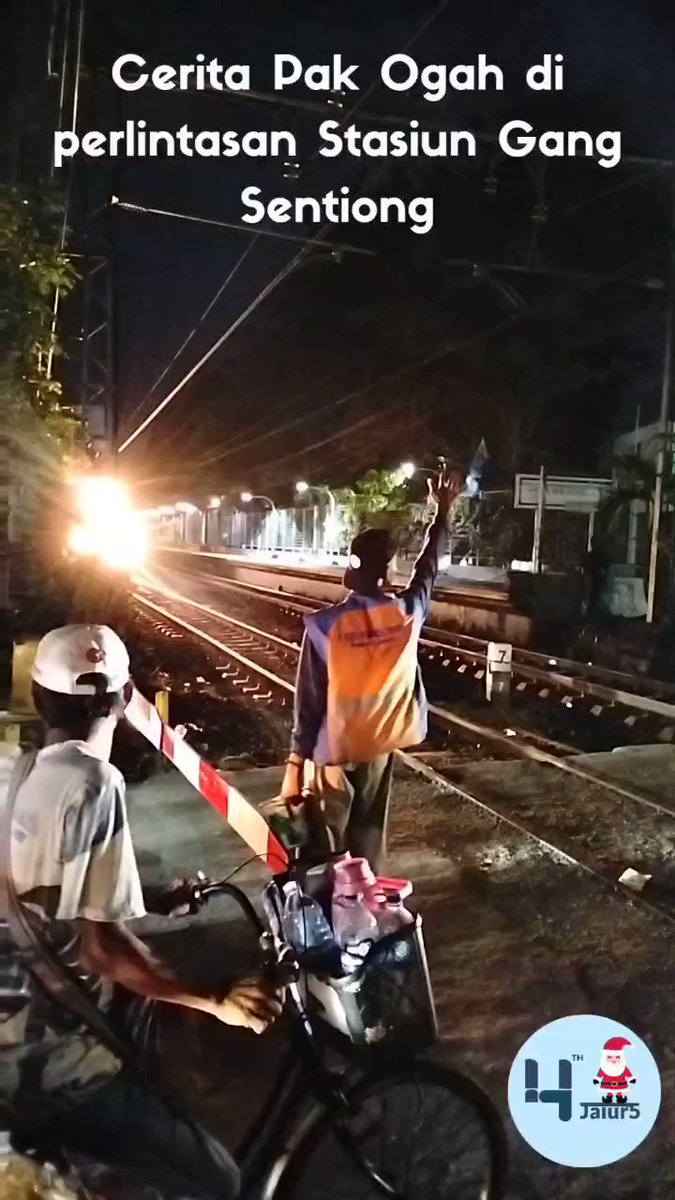 prajna (ꦄꦢꦺ ꦄꦩꦤꦸꦭꦃ) on Twitter: "RT @jalur5_: Selain dijaga petugas resmi, perlintasan Stasiun ...