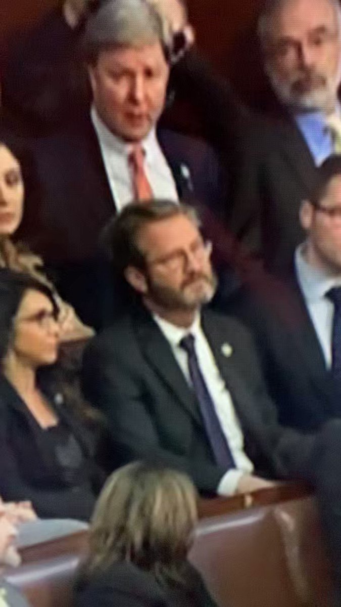 Freedom 🇺🇸 on Twitter: "This is how a threatening corrupt government ...