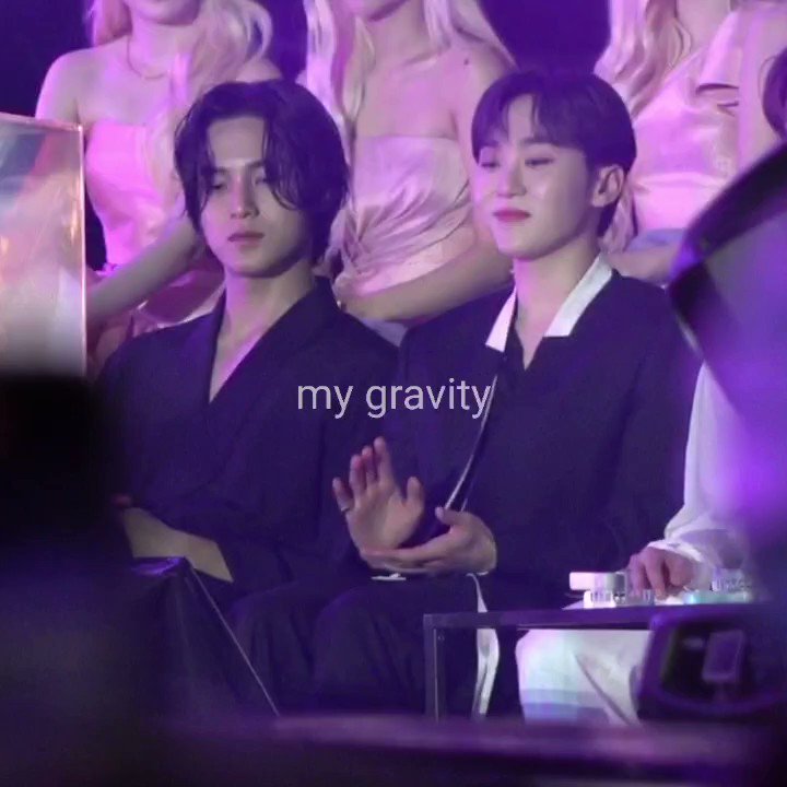My Gravity On Twitter 대기석 뿌뀨뿌뀨🎵