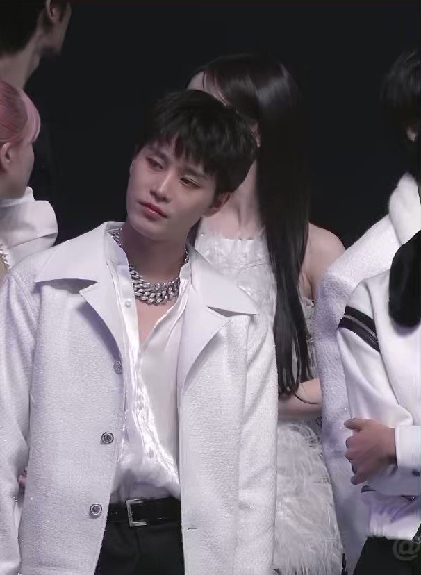 ᵈᵒⁿᵗ ʷᵒʳʳʸ ᵇᵉ ʰᵃʰᵃ Beautifulliar On Twitter น้องเล่อเดินมากอดคอพี่แ