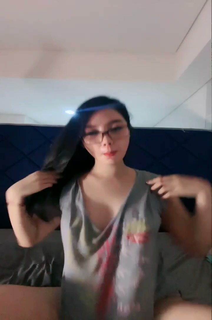 Asupan Harian on Twitter: "Mana tahan 💦💦💦 https://t.co/xUeJfbAIRZ" / Twitter