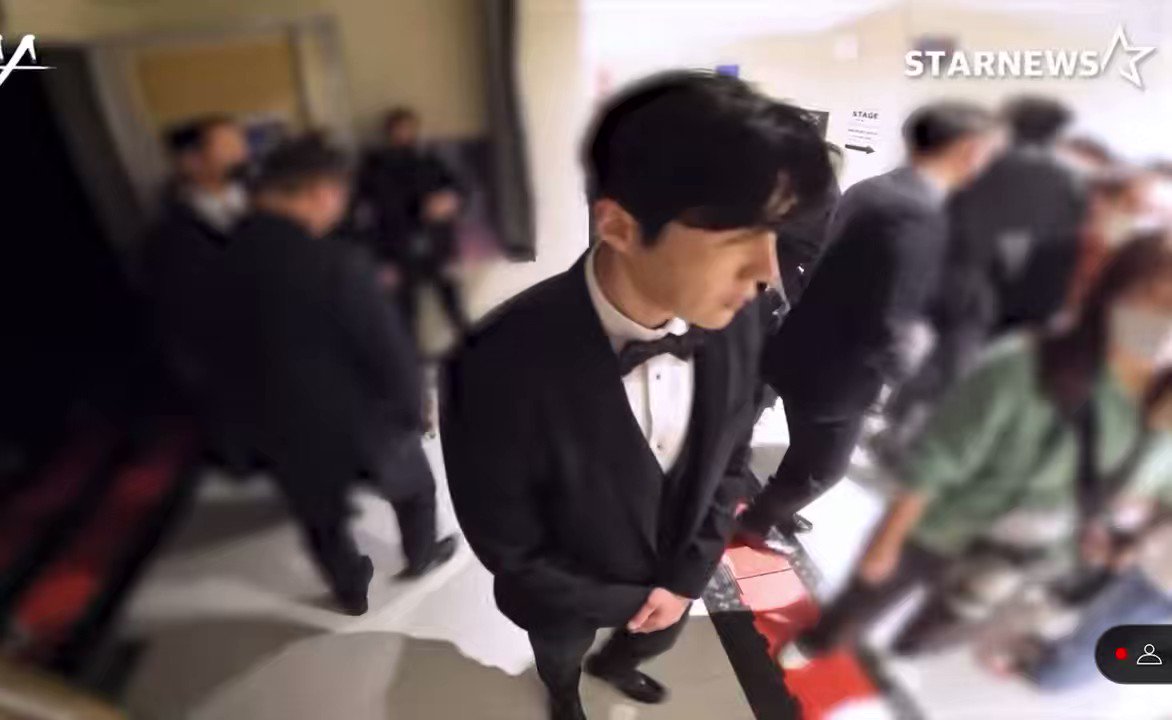 ㄱiㅁ서nㅎ오 - 🌽🐶 on Twitter: "SEONHO VOTED FOR NEW JEANS HYPE BOY!! YEOKSIIII🤣🤣🤣🤣🤣 https://t.co ...