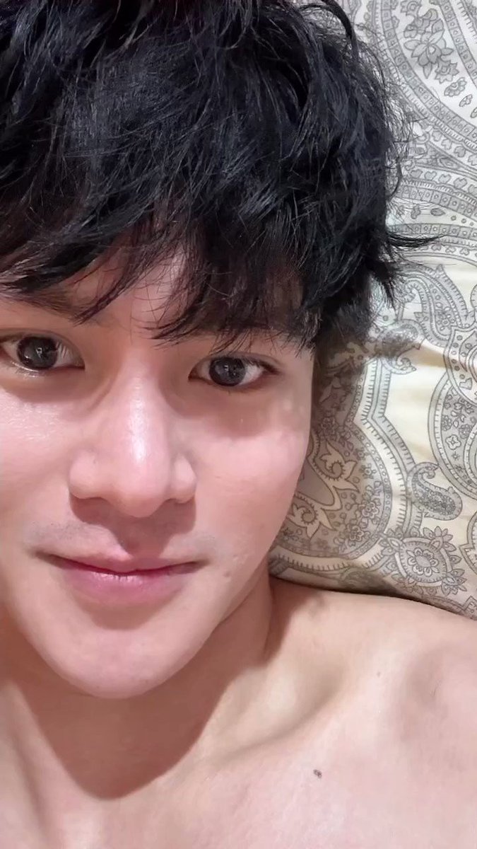 MRVVIP on Twitter: "Sebastian Teti shirtless close up. #selebwatch"