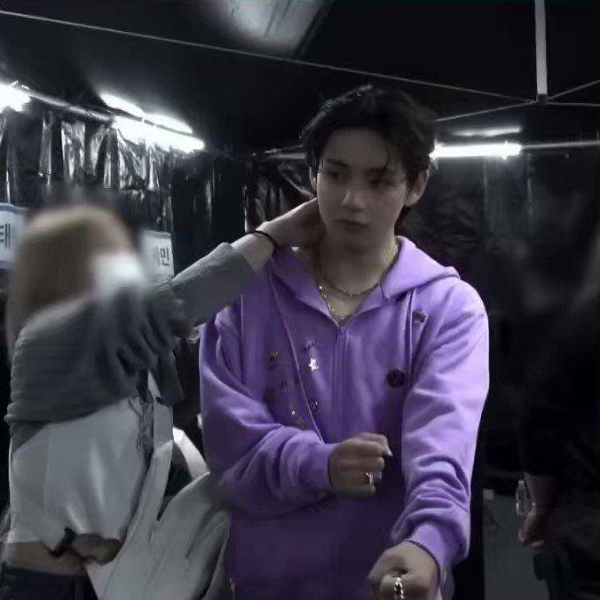 random taehyung things (fan account) on Twitter: "taehyung yelling “hey” out of nowhere https ...