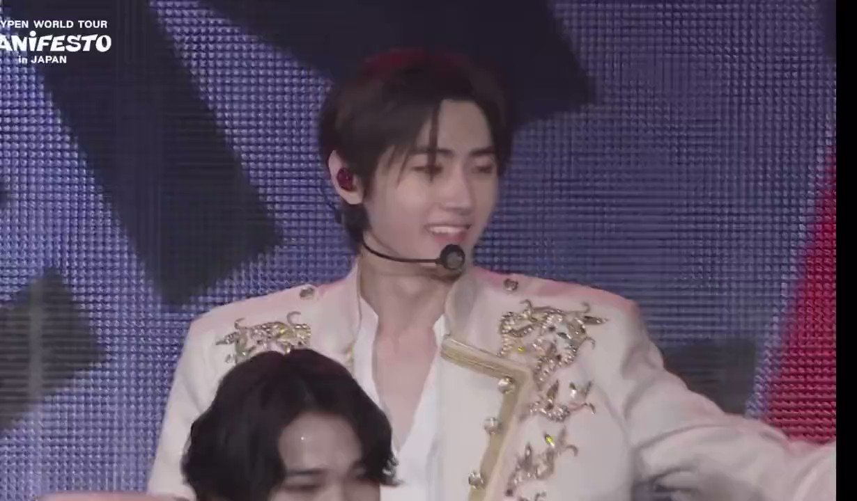 ARAB JAY on Twitter: "طلب الأعضاء من جاي أن يقوم بجزئية LET ME IN https://t.co/Mz0p88RcfI" / Twitter