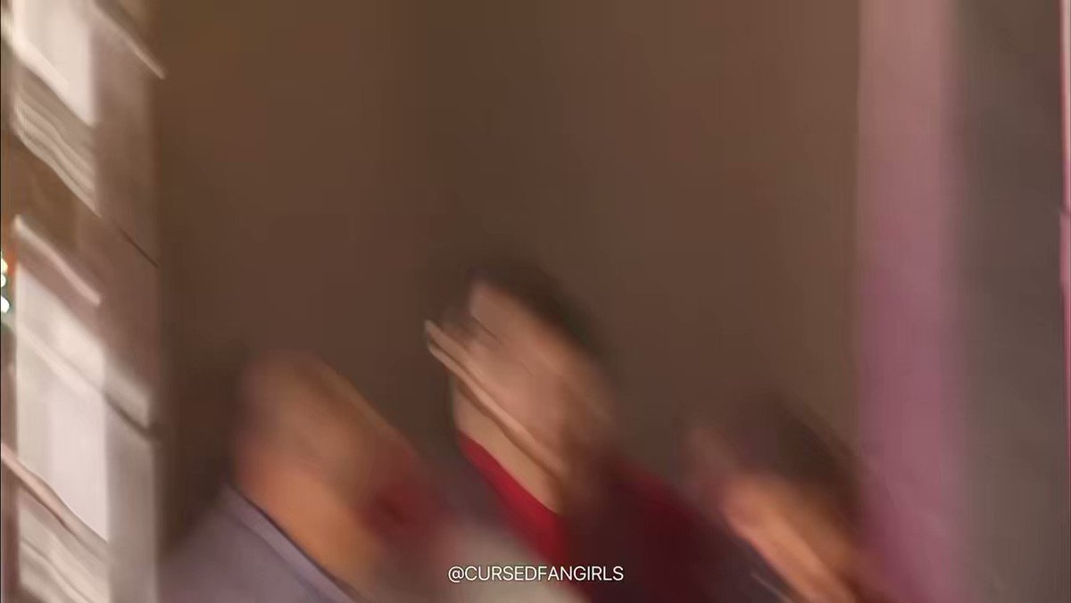 CursedFangirls★彡 on Twitter: "รีวิวการตีกับโฟกัสกล้องใน 1 คลิป - -‘ //เสียงเพลงดังในหัวเลยค่ะ ...