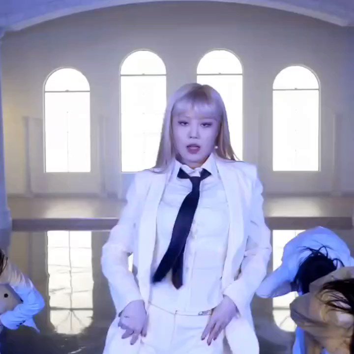 mewi (@mewiii_meow) / Twitter