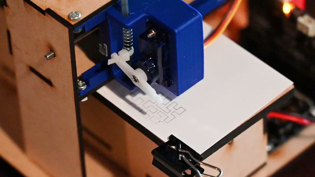 Kuralabヴィジュアルデザイン研究室 On Twitter (kuralab展)makerfairekyoto2022で発表したmicrobitで動かすペンプロッタの改良版です