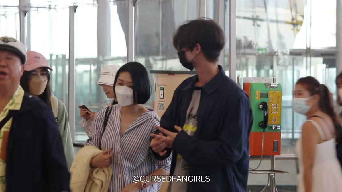 CursedFangirls★彡 on Twitter: "คุณตันบอกกรี๊ดไปๆ น้องไบร์ทบอก🤫 // น้องไบร์ทรับหิ้วชากลับไทยมั้ย ...